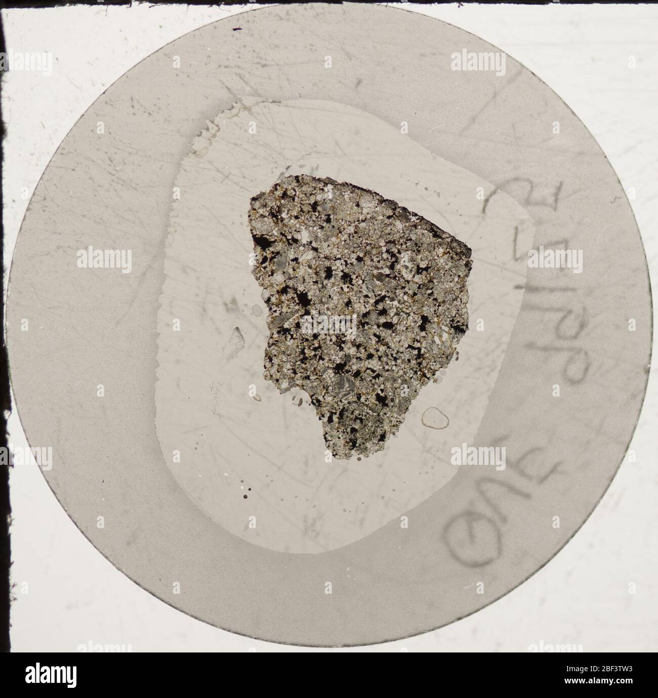 Meteorite thin section hi-res stock photography and images - Alamy