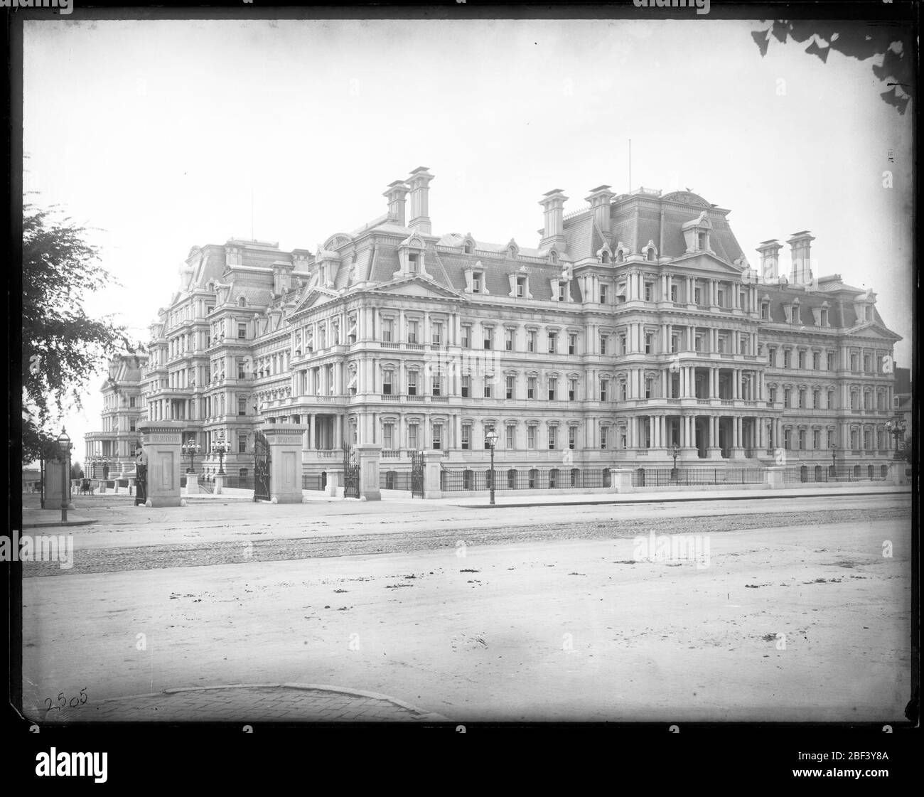 Eisenhower executive office building exterior Black and White Stock ...