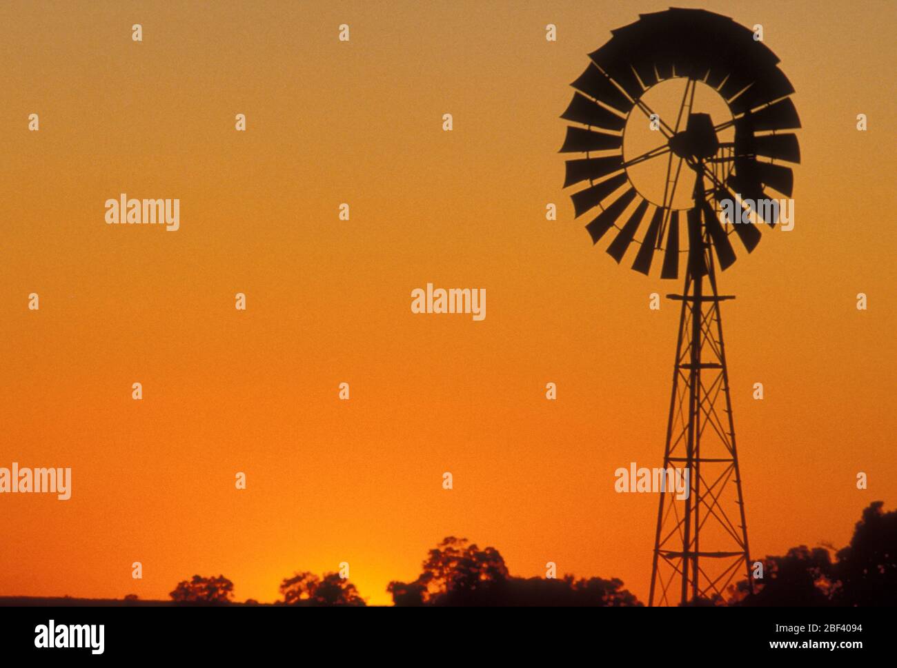 Wind power farms hi-res stock photography and images - Alamy