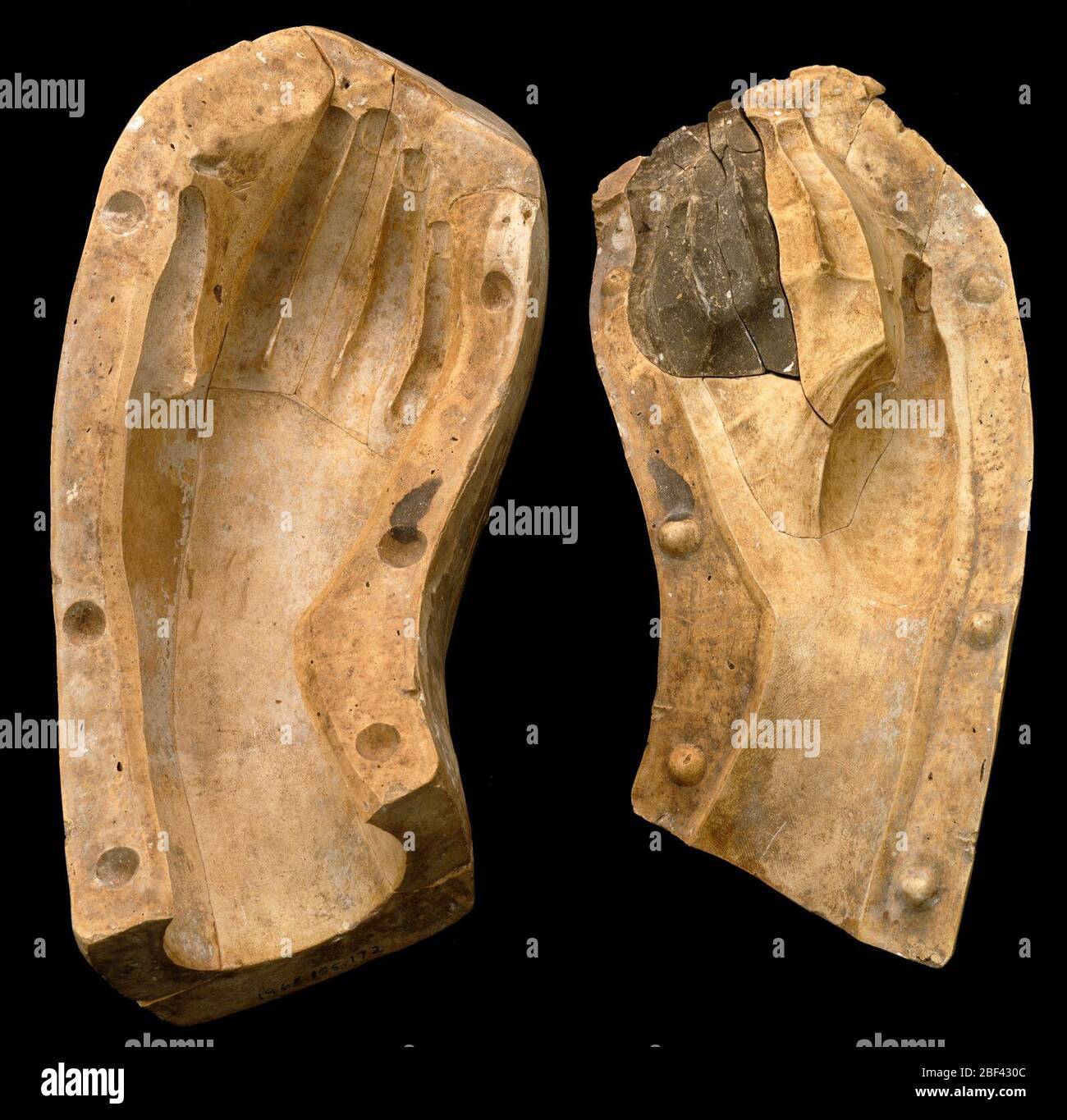 Piece mold hi-res stock photography and images - Alamy