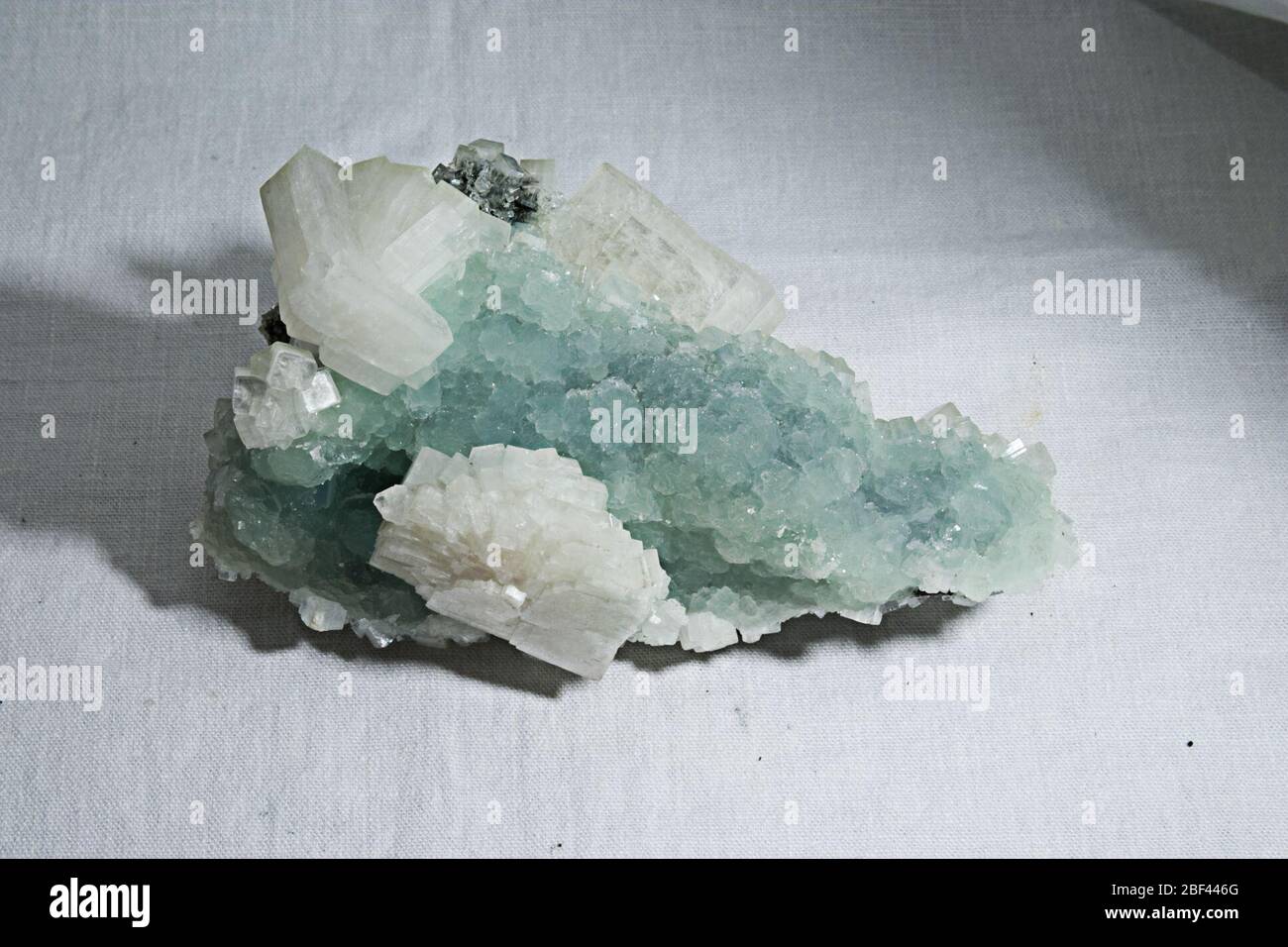 Apophyllite crystals hi-res stock photography and images - Alamy