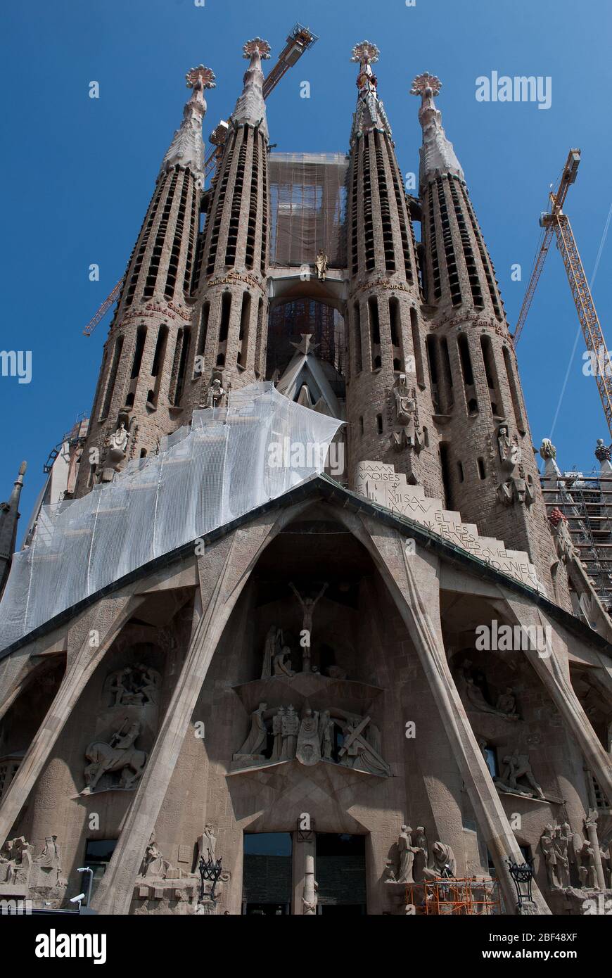 1880s Gothic Art Nouveau Architecture Sagrada Familia, Barcelona, Spain ...