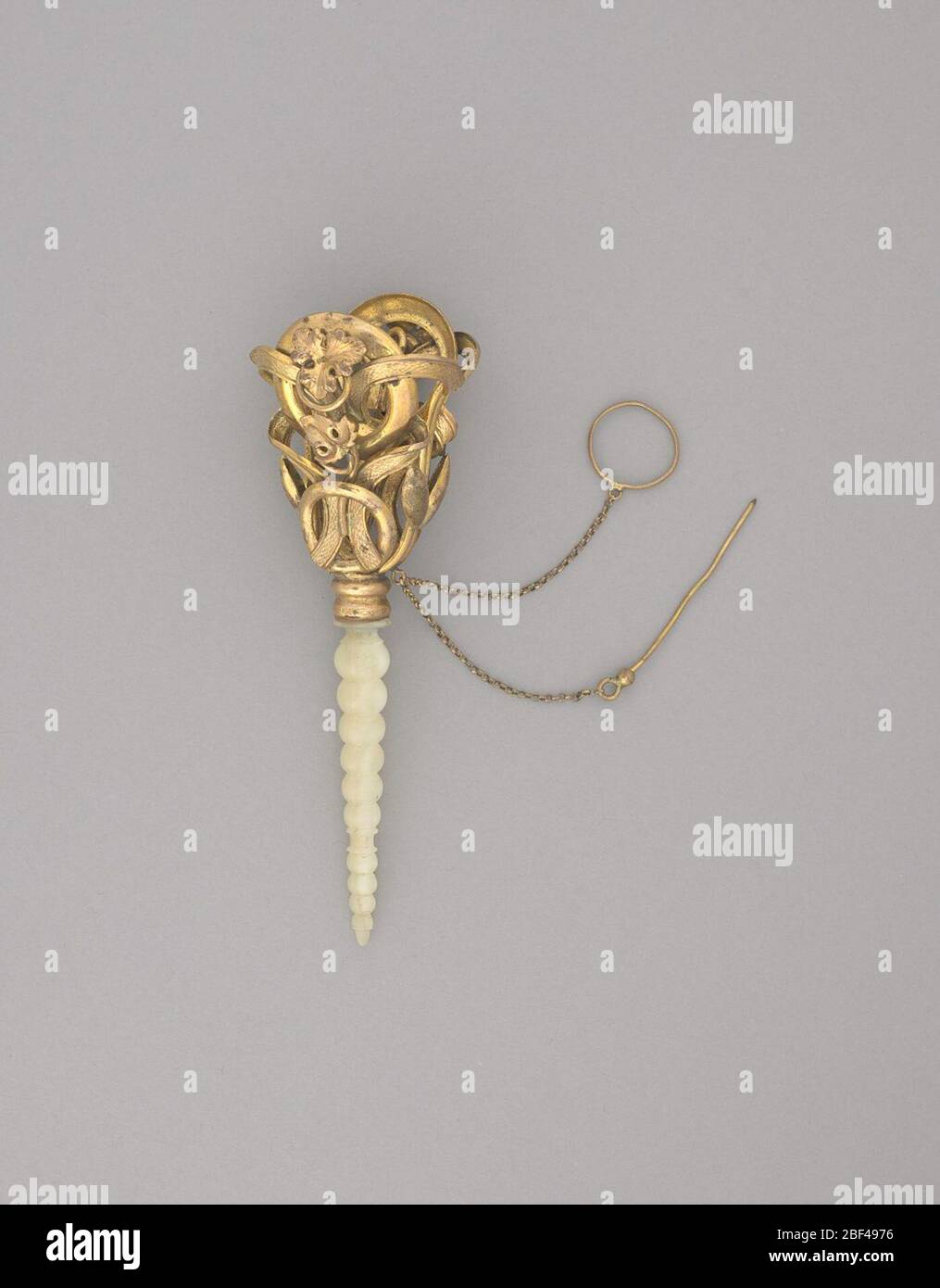 Gilt vase hi-res stock photography and images - Alamy