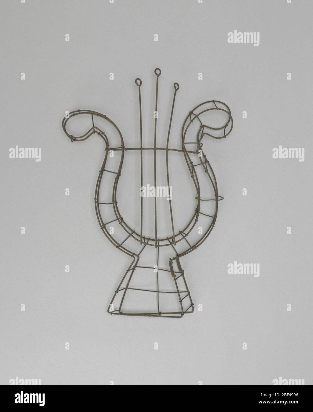 Lyre placed hi-res stock photography and images - Alamy