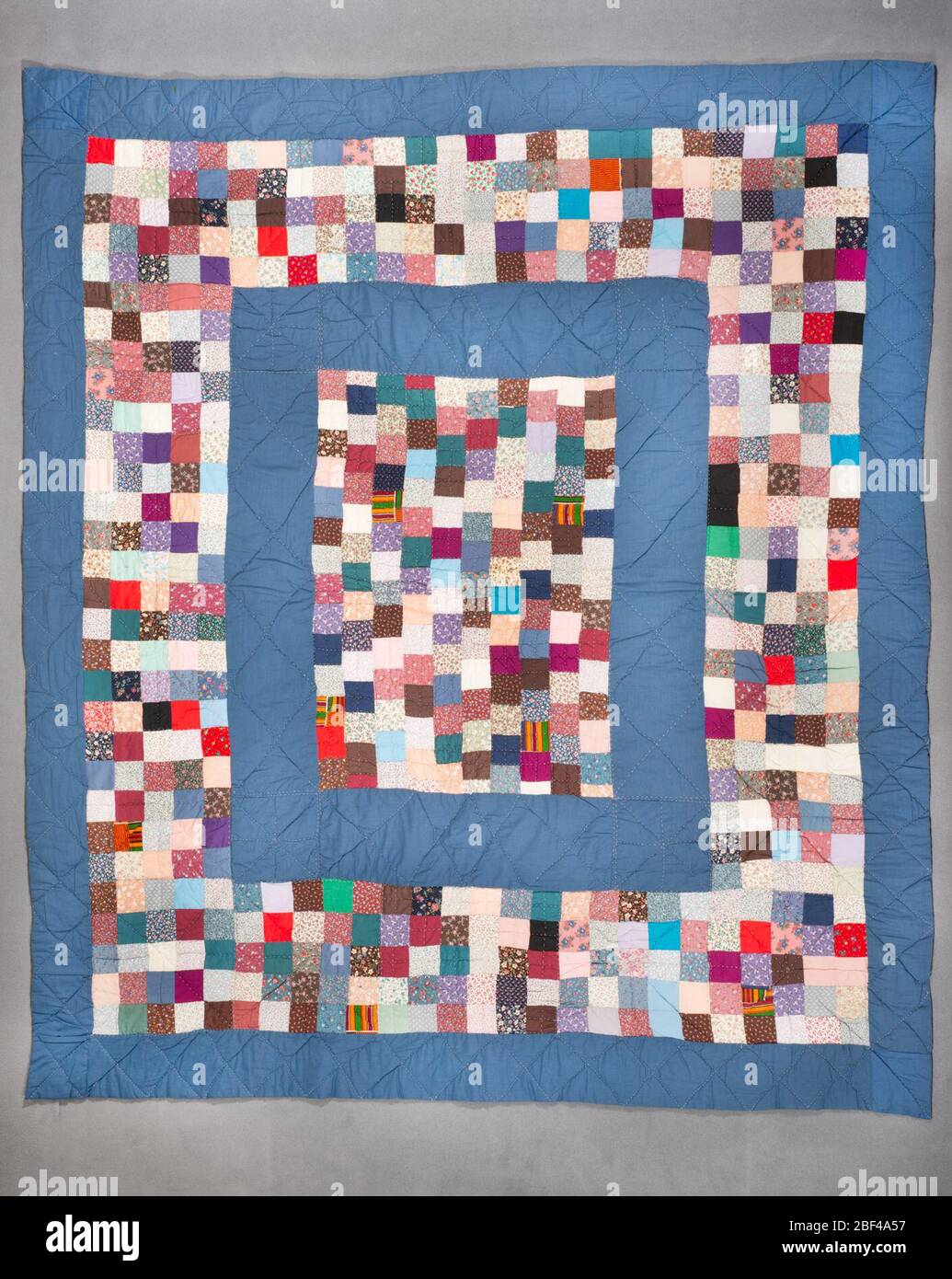 Pieced quilt block hi-res stock photography and images - Alamy