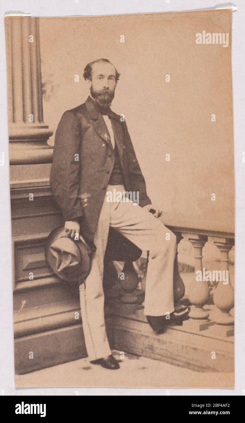 Goldin hi-res stock photography and images - Alamy