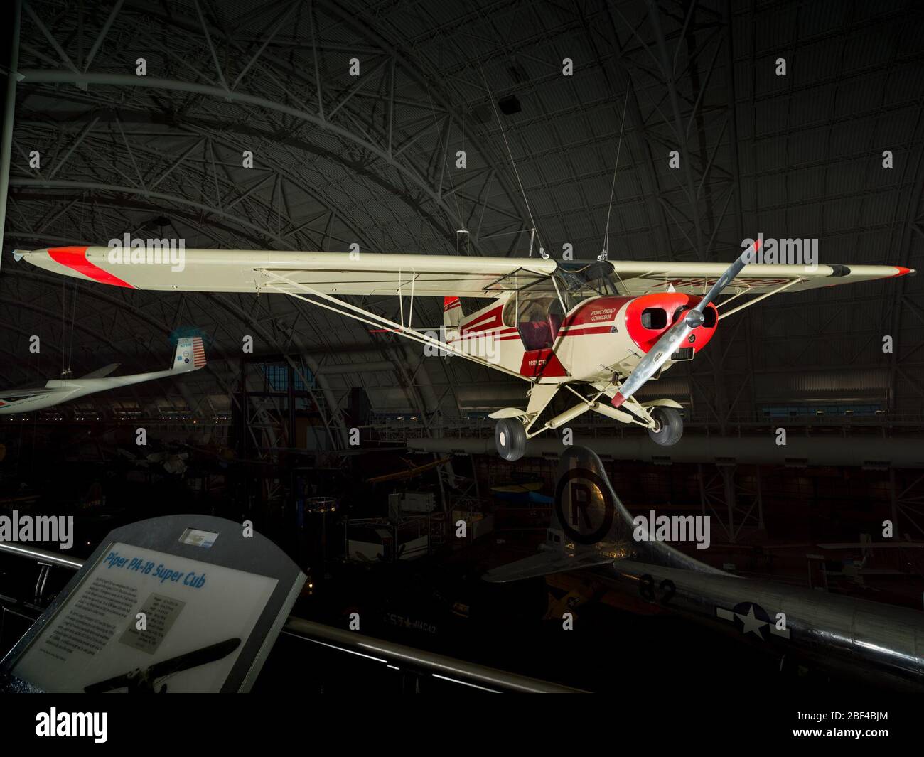 Piper j 3 cub hi-res stock photography and images - Alamy