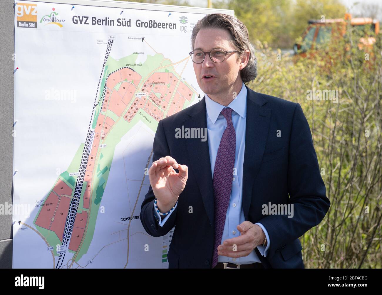 16 April 2020, Brandenburg, Großbeeren: Federal Minister of Transport ...