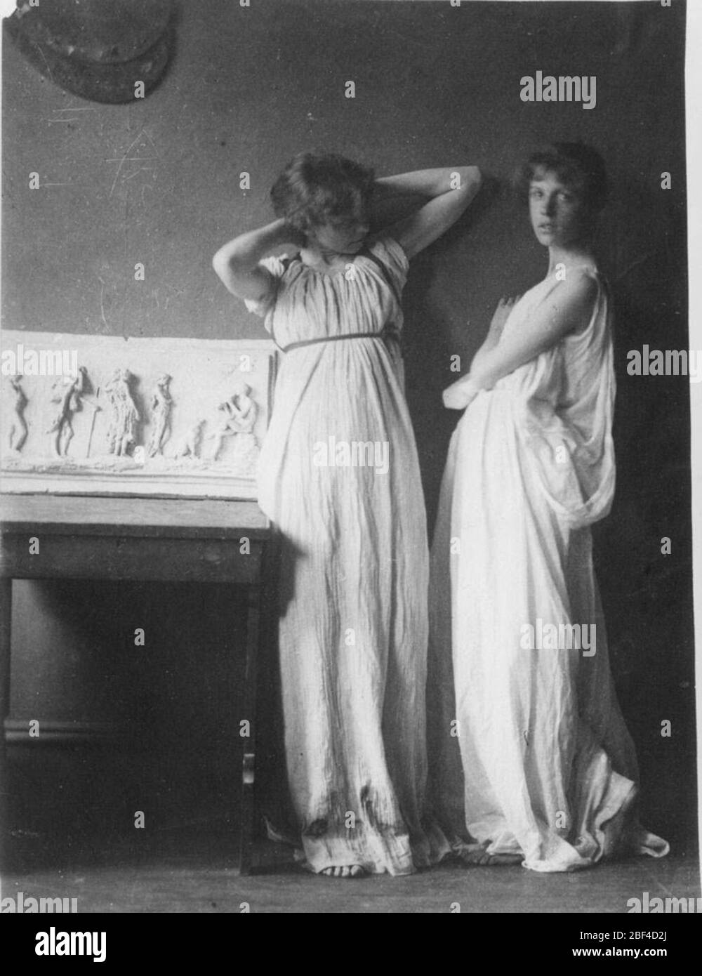 Greek models hi-res stock photography and images - Alamy