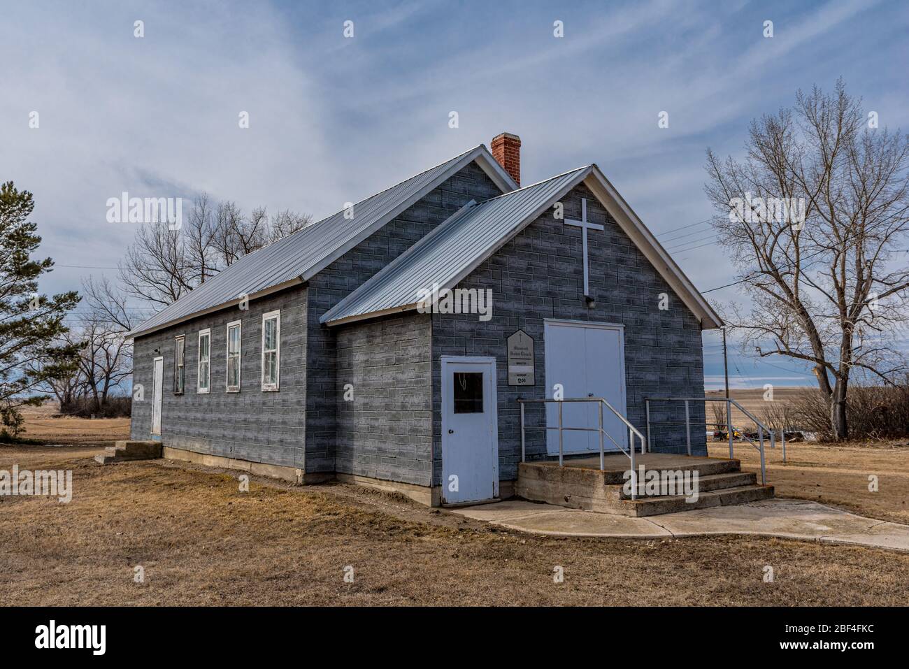 Old country church in saskatchewan hi-res stock photography and images ...
