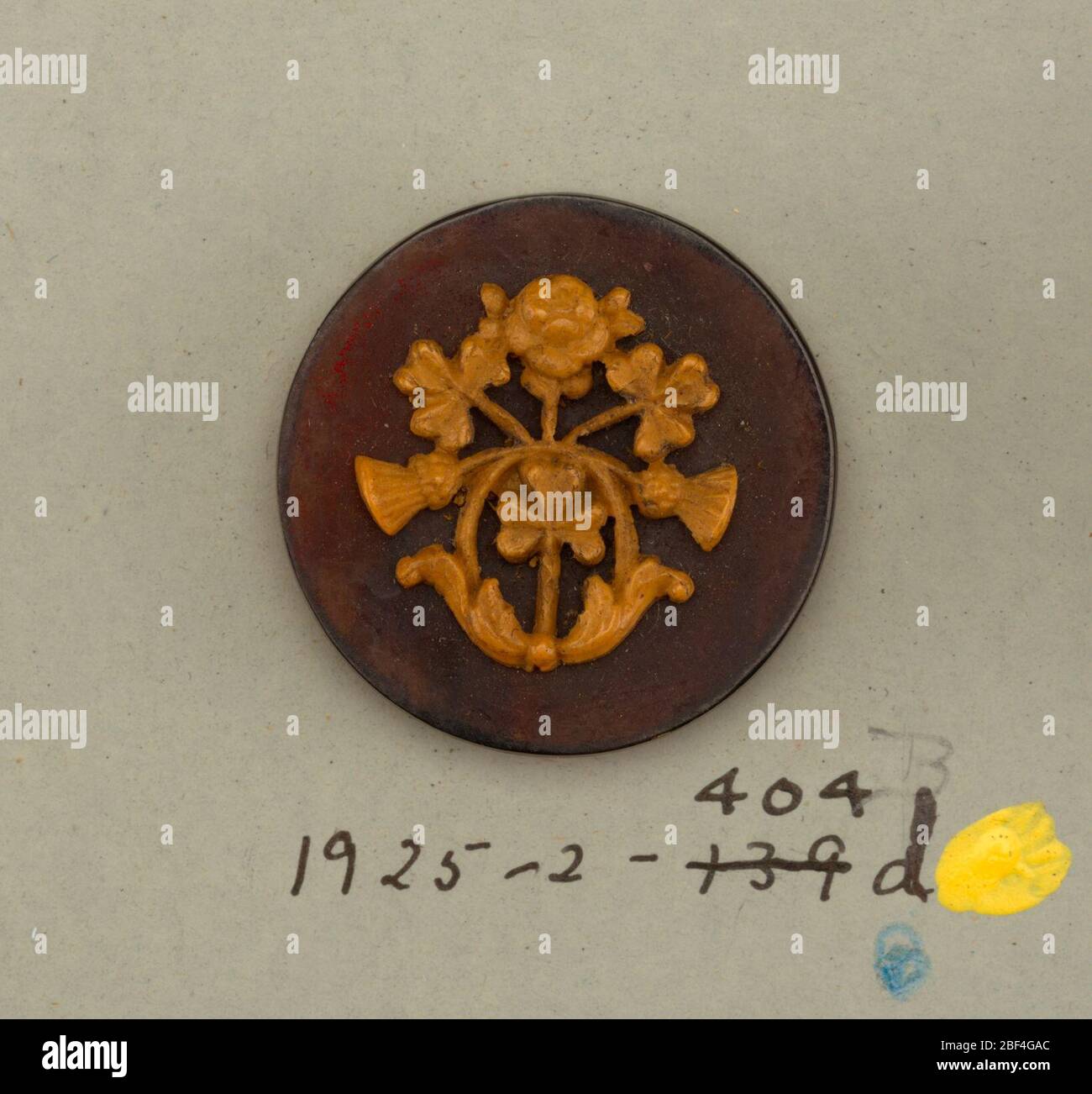 Rose thistle shamrock hi-res stock photography and images - Alamy