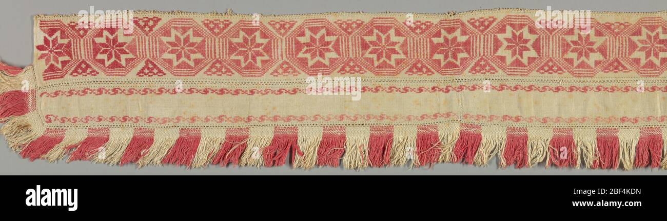 Middle piece hi-res stock photography and images - Alamy