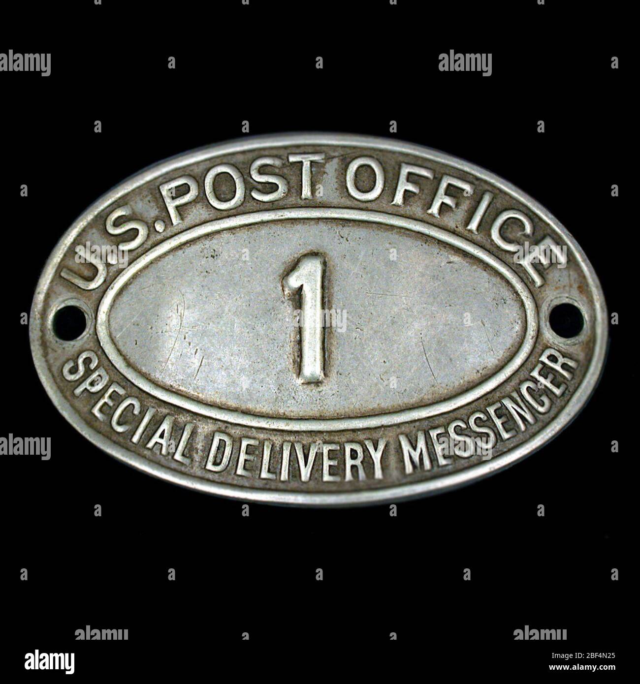 1 pin attachment hi-res stock photography and images - Alamy