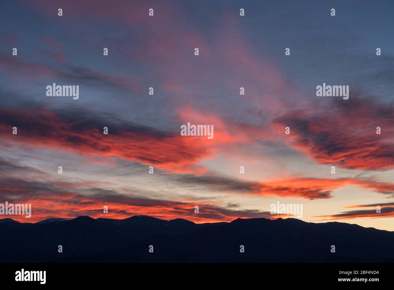 Sunset in Death Valley National Park Stock Photo - Alamy