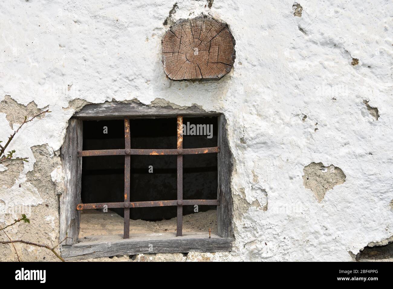 Ancient windows made of metal and wood Stock Photo - Alamy