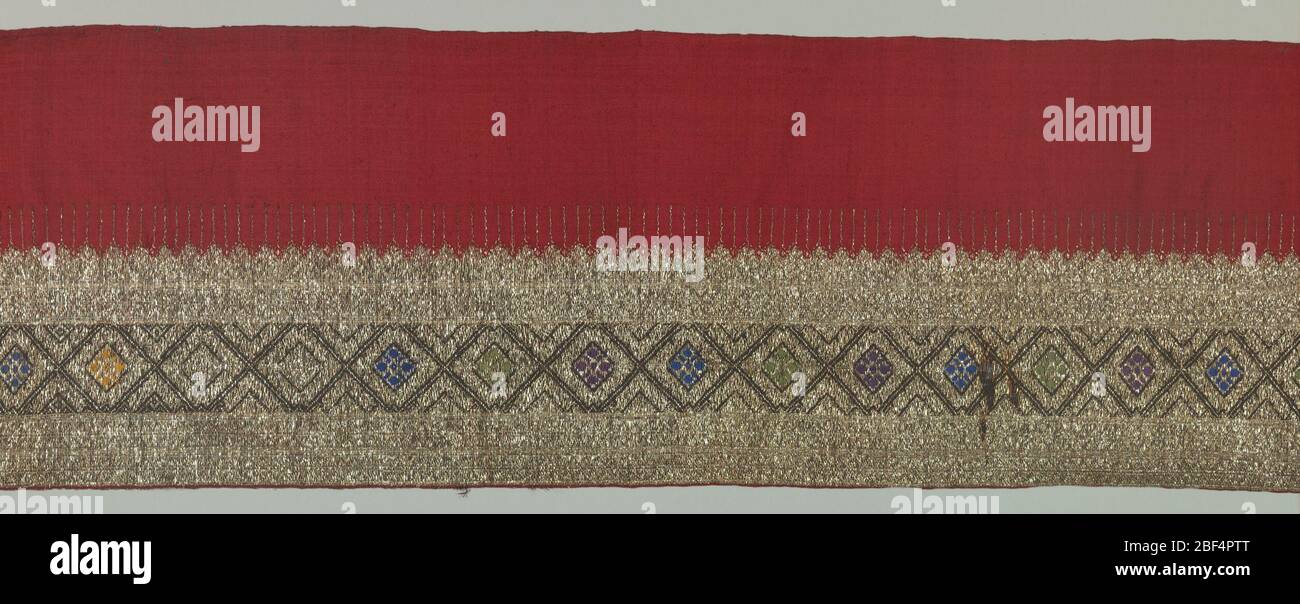 Narrow border pattern hi-res stock photography and images - Alamy