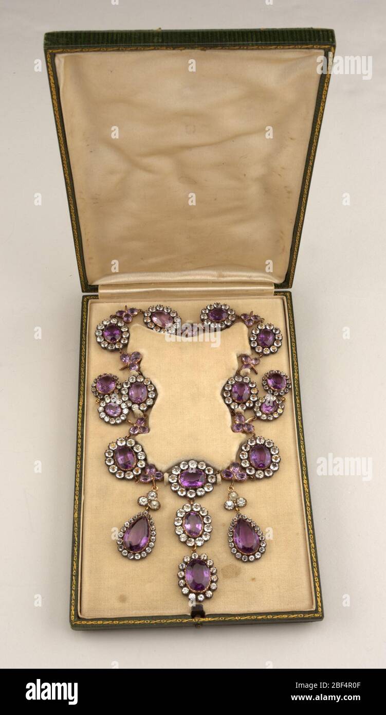 Three paste diamonds hi-res stock photography and images - Alamy