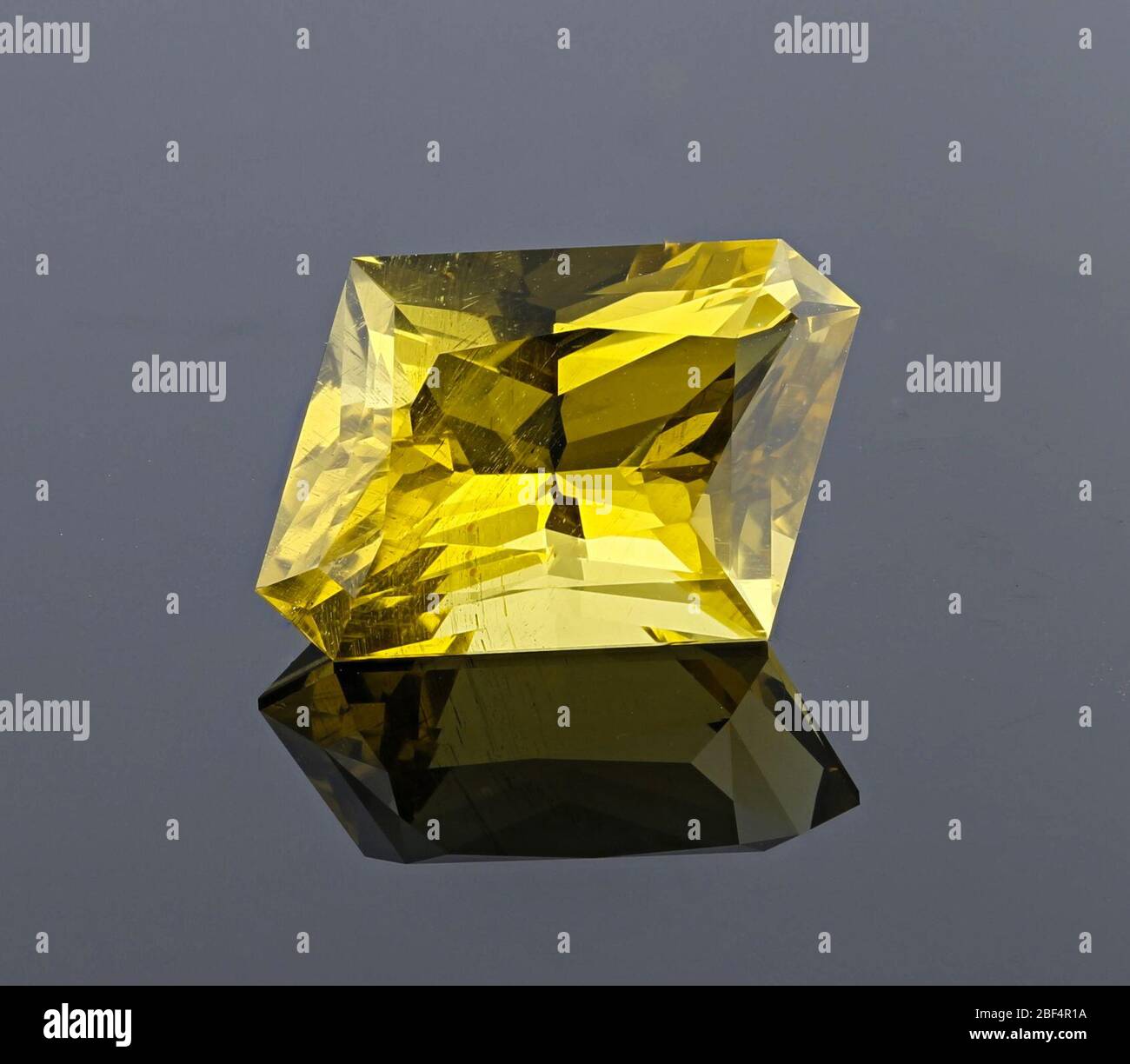 Beryl rock hi-res stock photography and images - Alamy