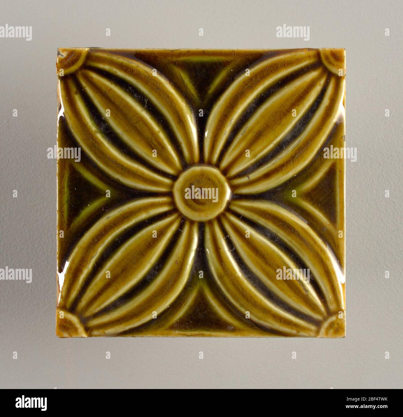 Double line frame hi-res stock photography and images - Alamy