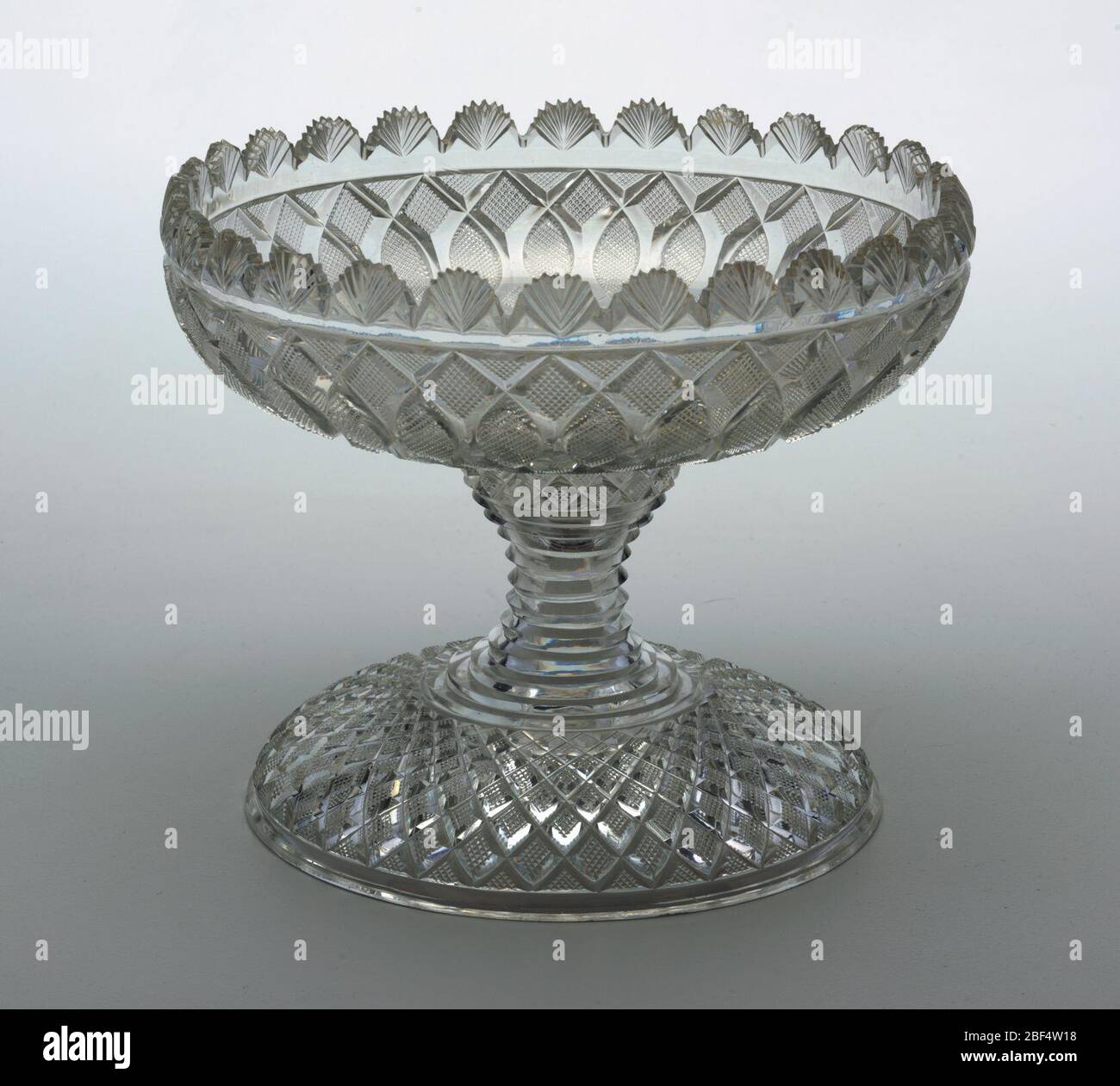 Shallow base hi-res stock photography and images - Alamy