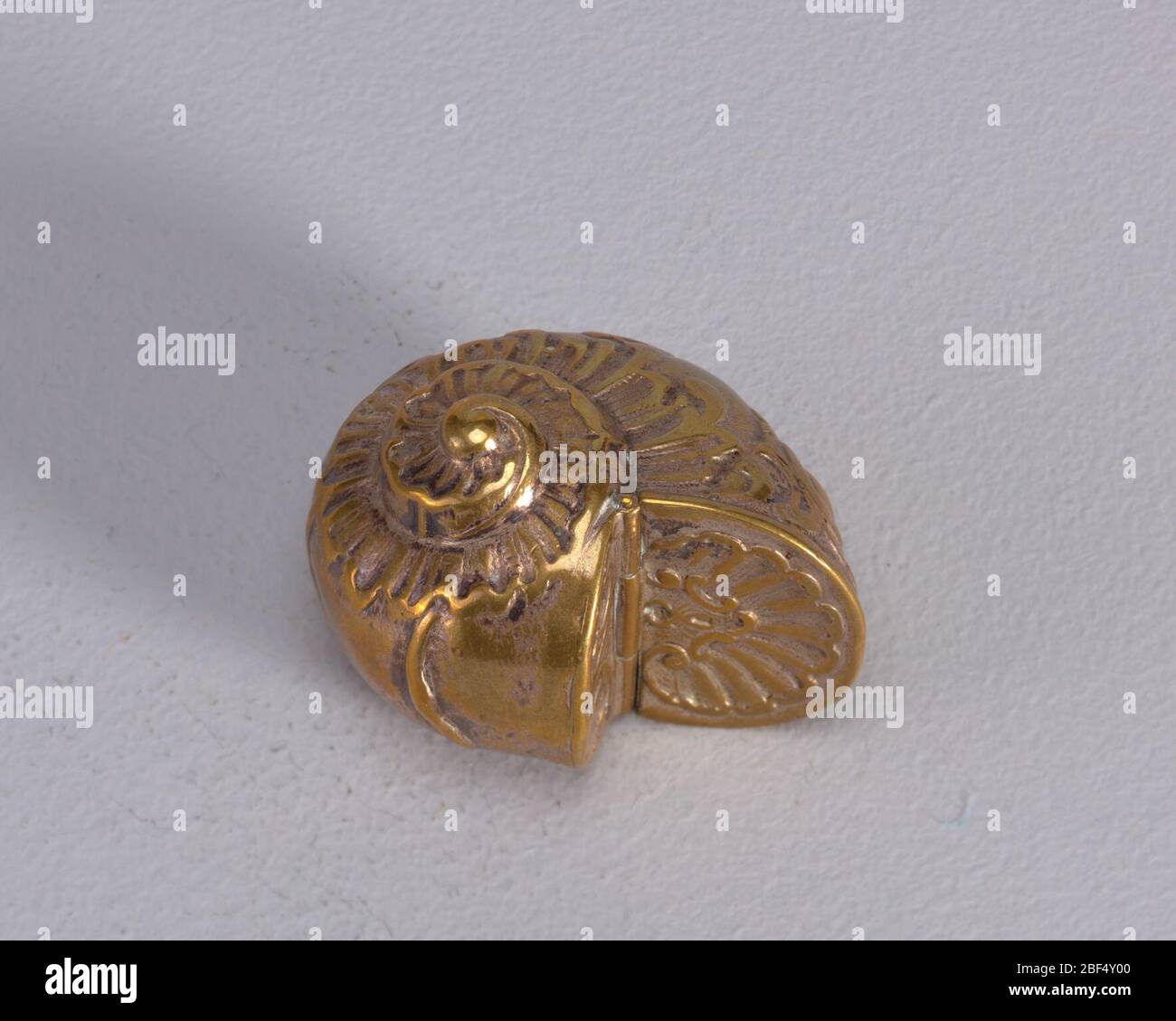 Wider container hi-res stock photography and images - Alamy