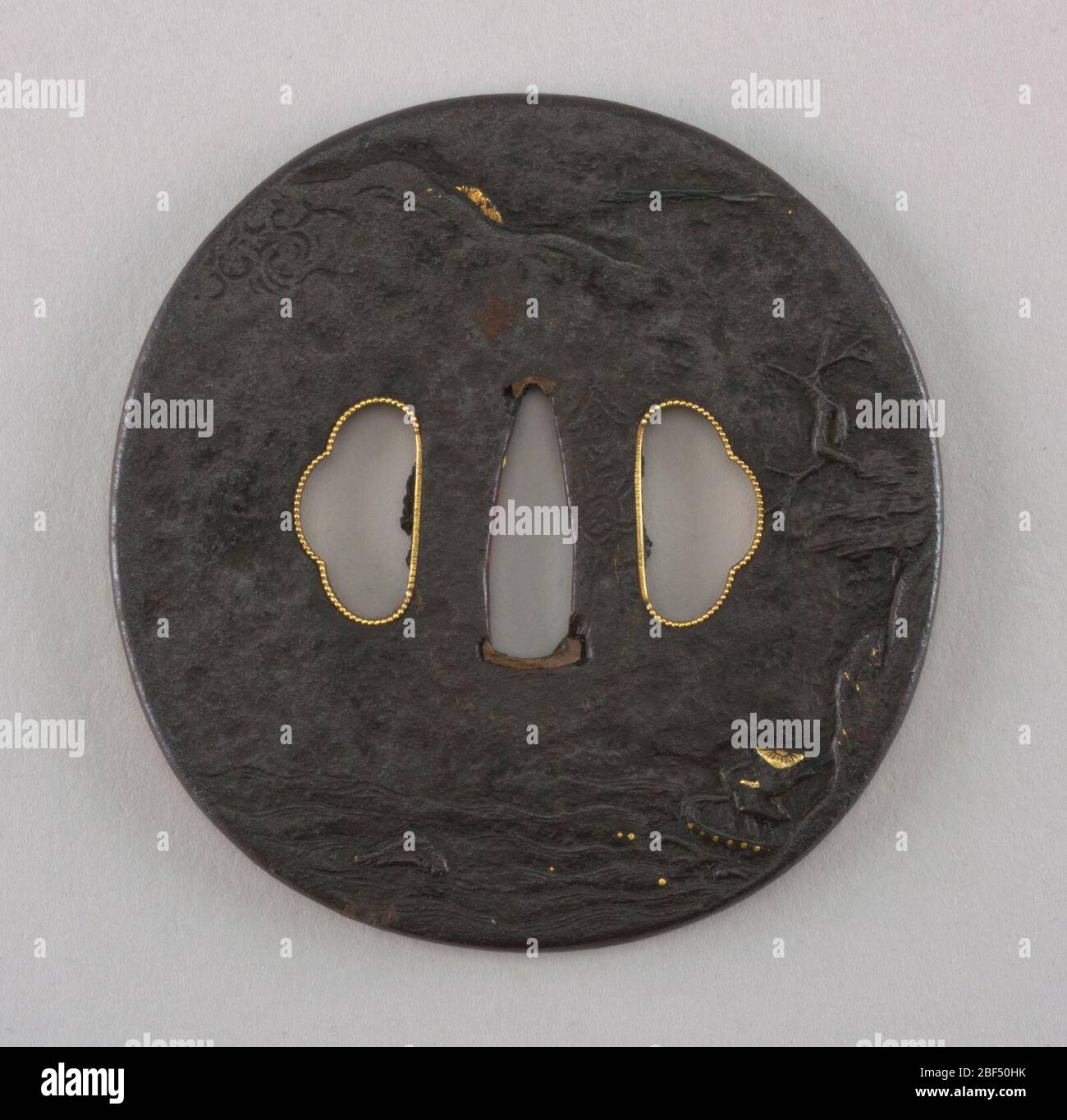 Tsuba hi-res stock photography and images - Alamy