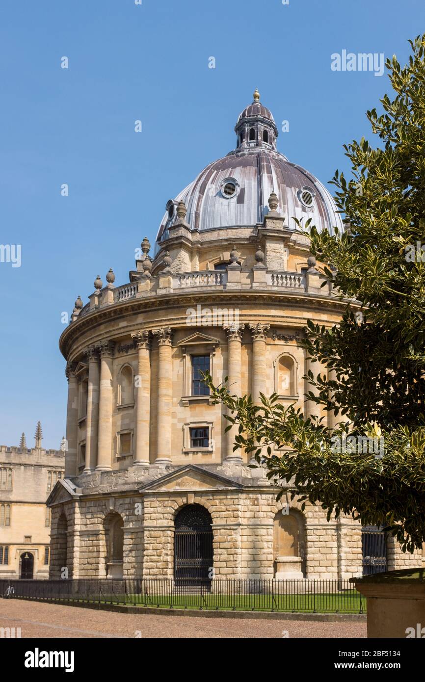 Oxford Bodleian Library / Radcliffe Camera deserted during Covid-2019 ...