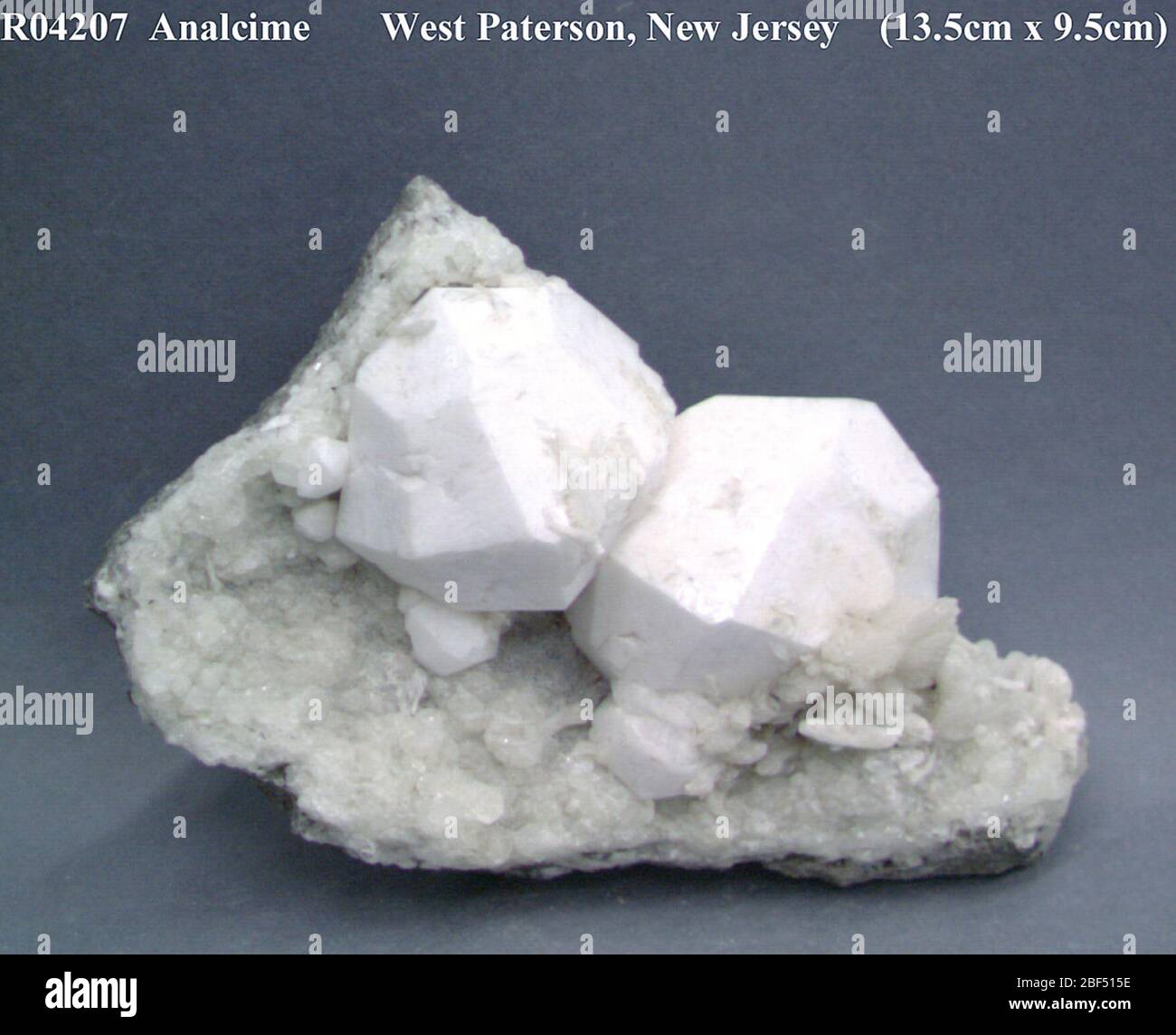 Analcime hi-res stock photography and images - Alamy