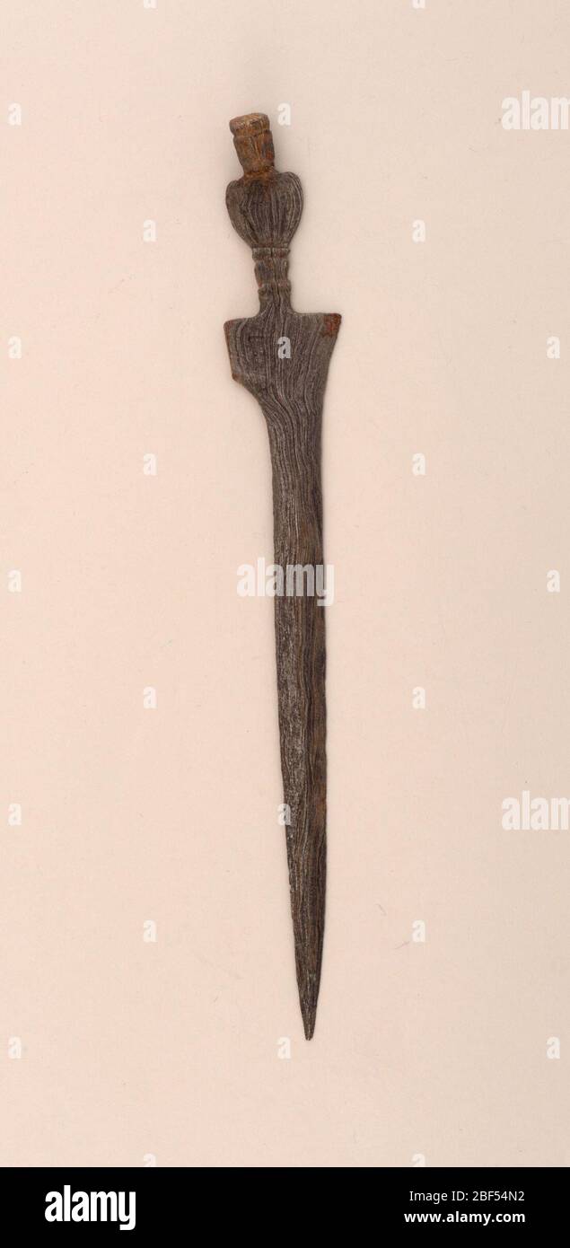 Knife. Integral. Flat tapered pointed blade. Broad shoulder, handle ...