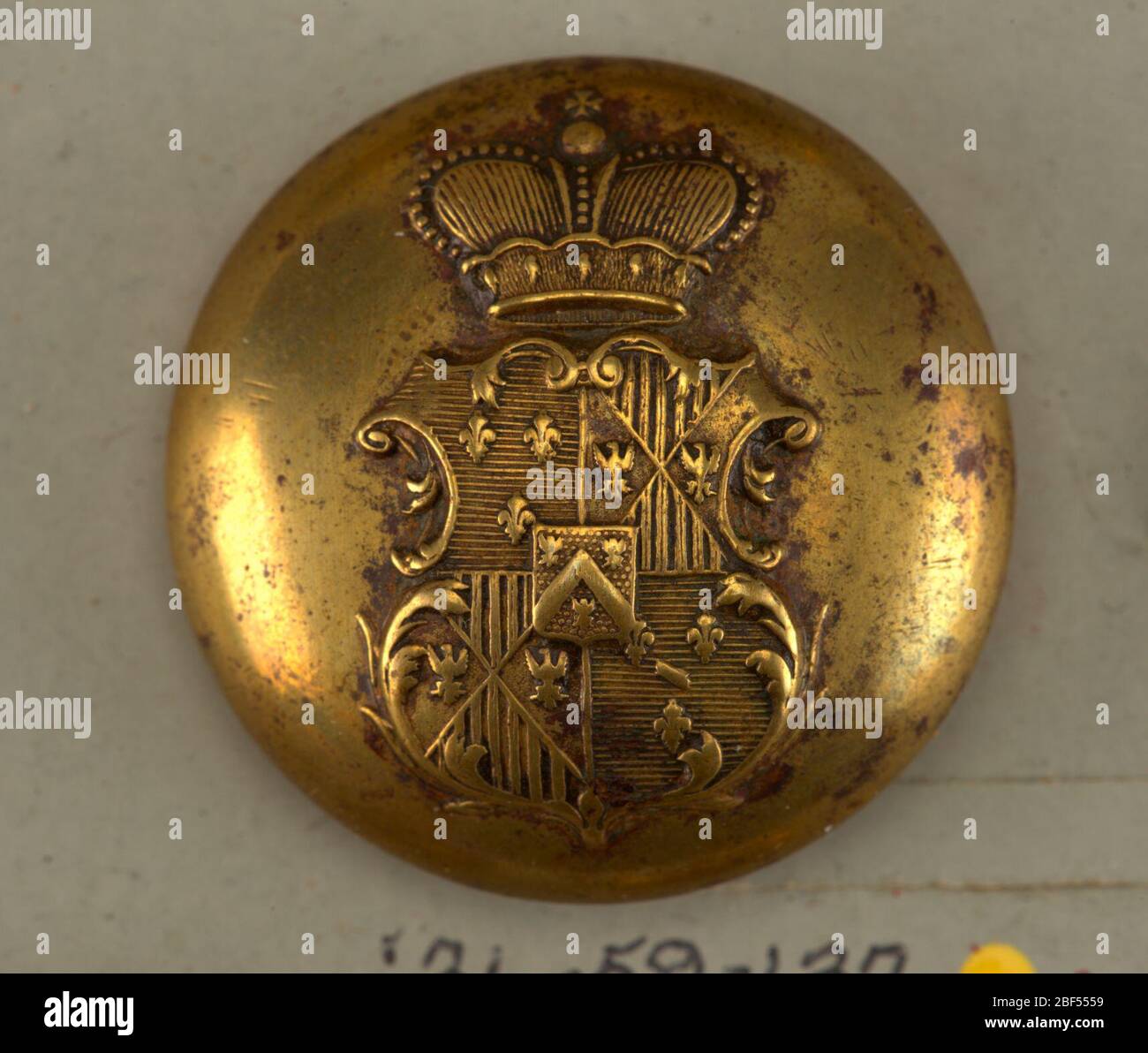 Coat of arms cartouche hi-res stock photography and images - Alamy