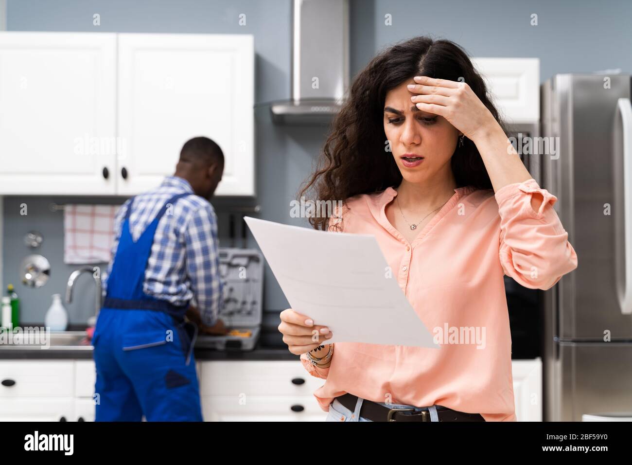 Arabic woman house work hi-res stock photography and images - Alamy