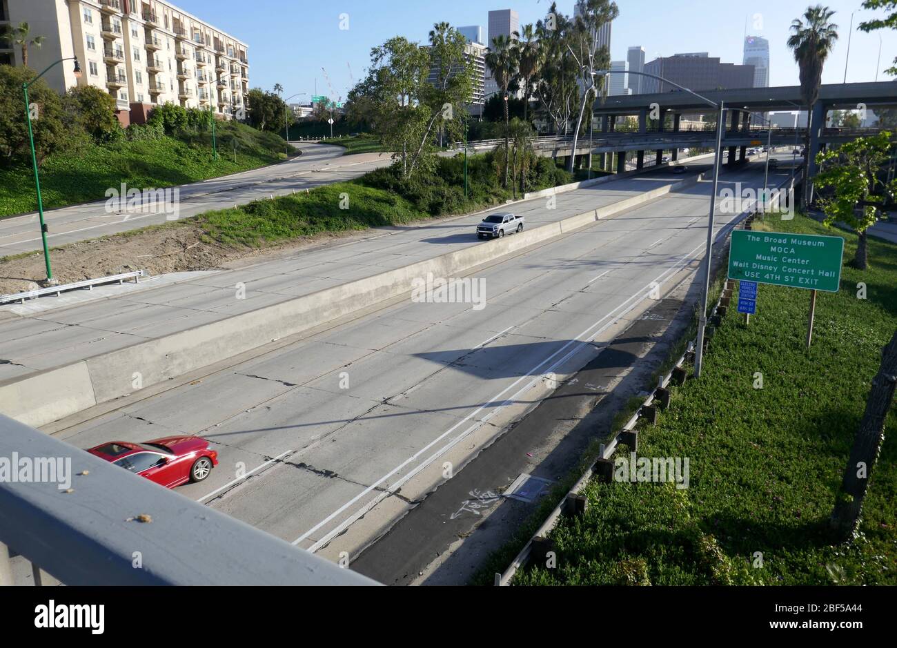 Us empty freeway coronavirus hi-res stock photography and images - Alamy