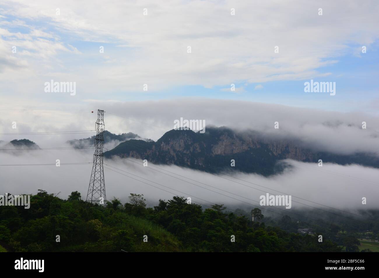 high-voltage, direct current (HVDC) electric power transmission system ...