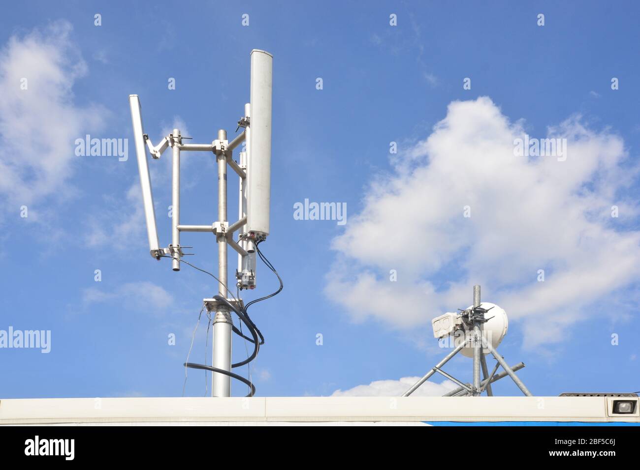 Mobile phone signal repeater equipment on the roof Stock Photo - Alamy