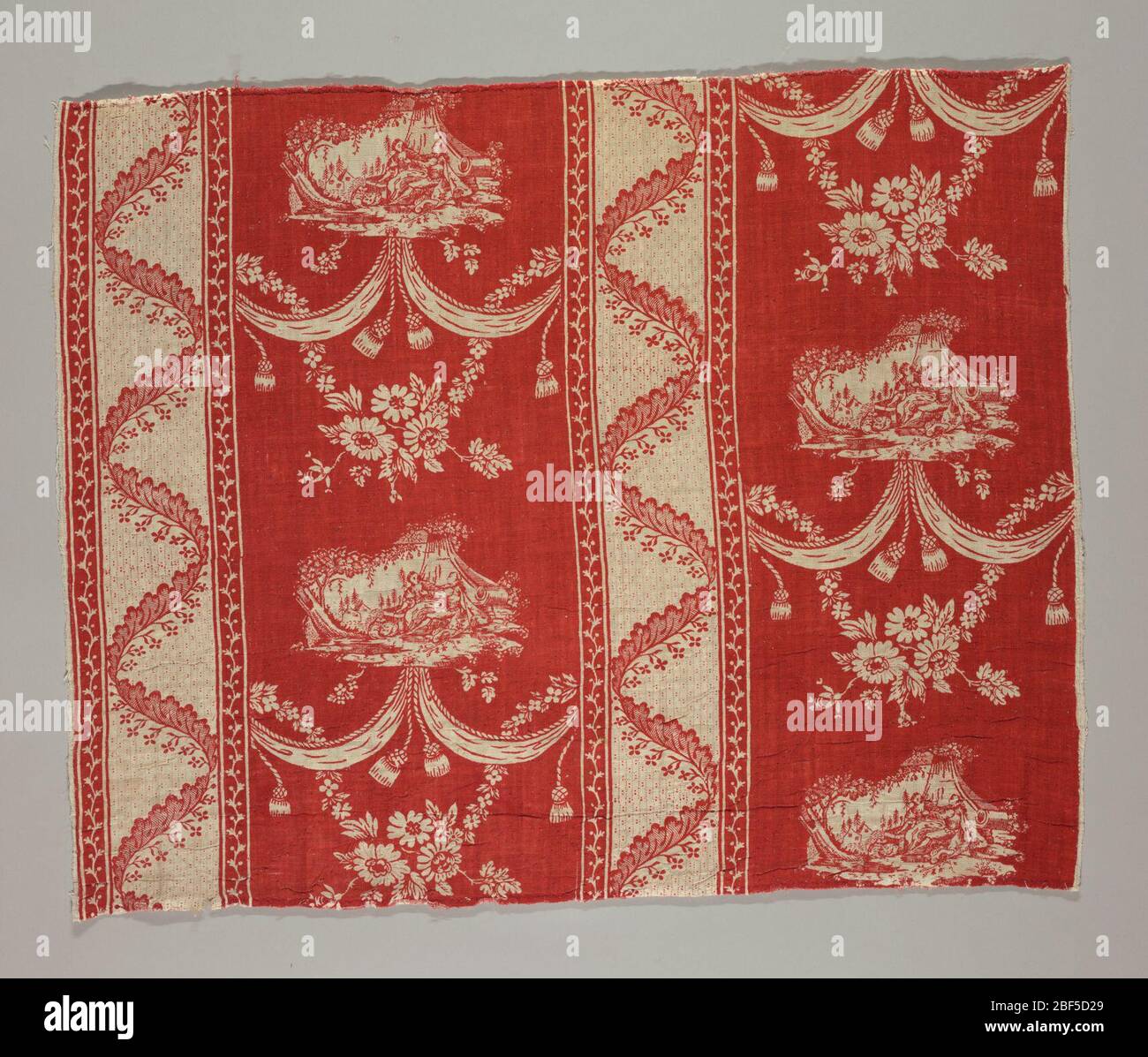 Textile. Alternation of two stripes, one in straight repeat, the other ...