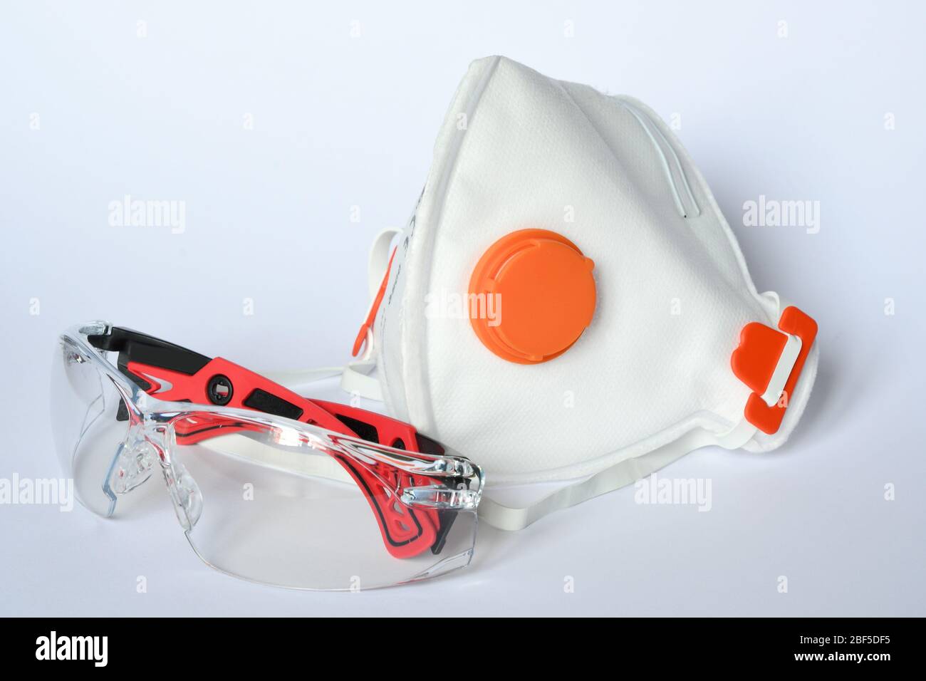 Protection Mask KN95 ffp3 with glasses against dust and corona viruses ...