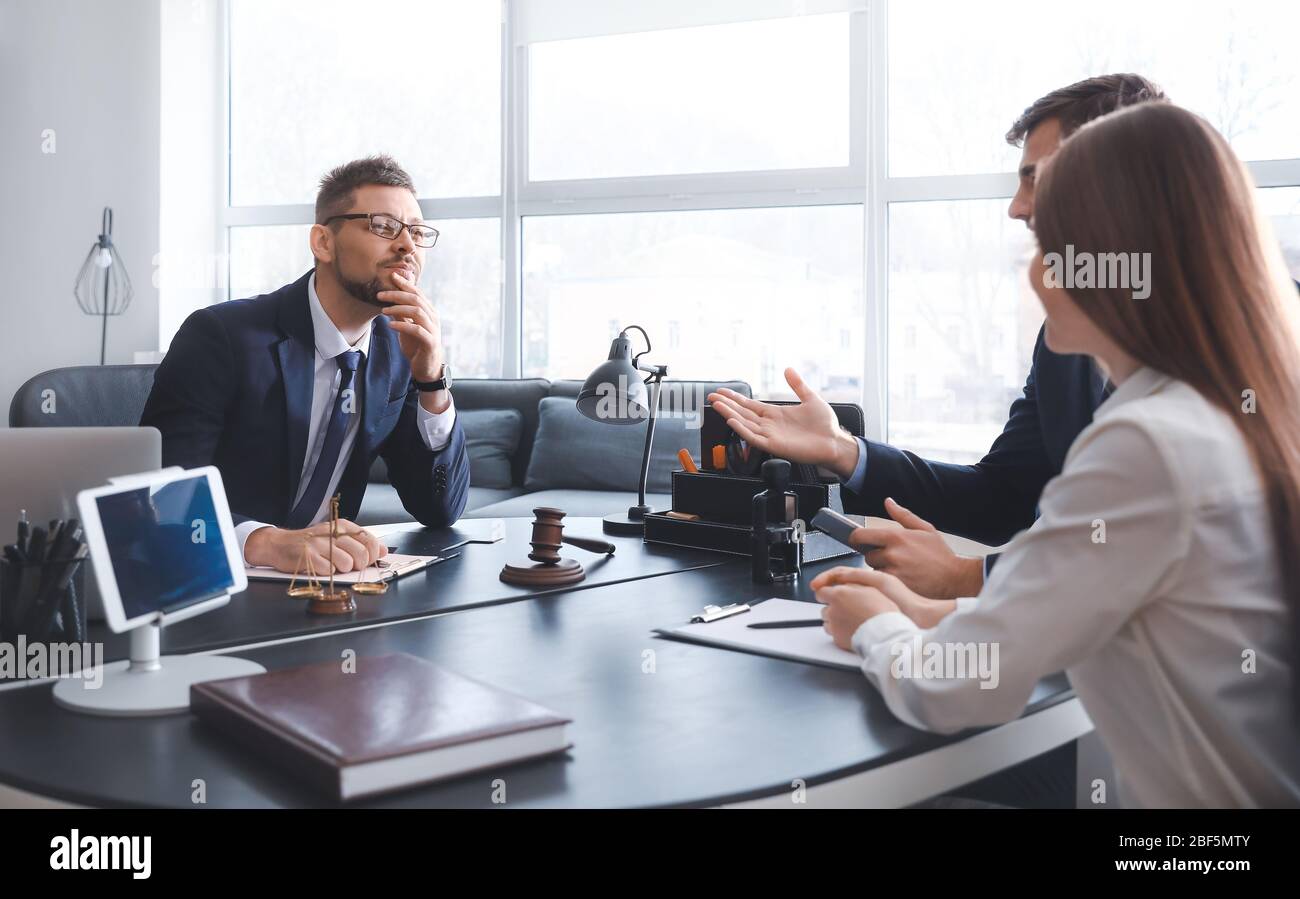 Lawyer office clients hi-res stock photography and images - Alamy