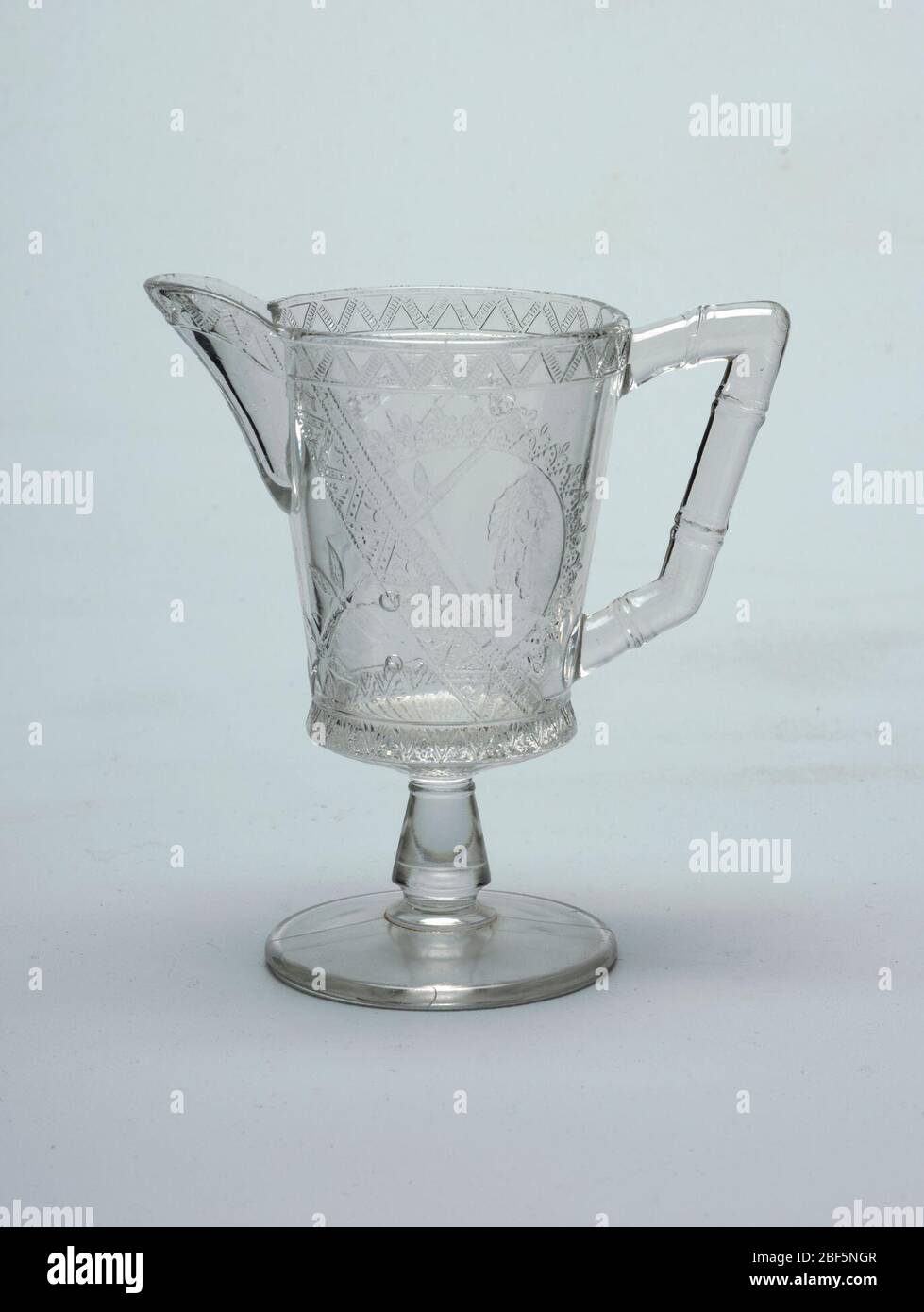 Cylindrical body hi-res stock photography and images - Alamy