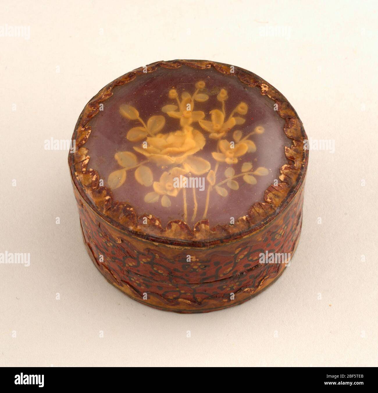 Victorian painted cardboard box hi-res stock photography and images - Alamy