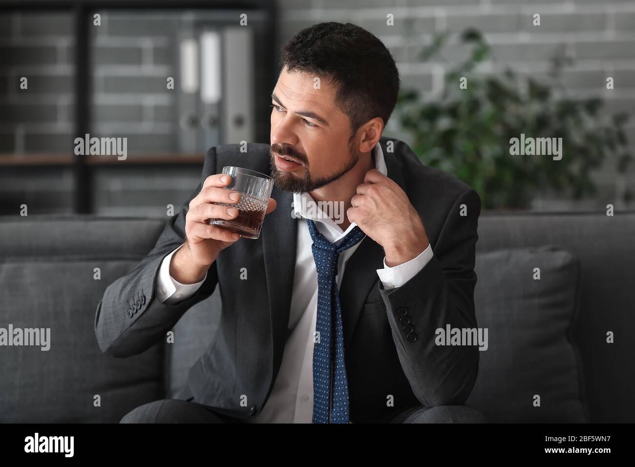 Businessman alcoholic spirits drunk hi-res stock photography and images ...