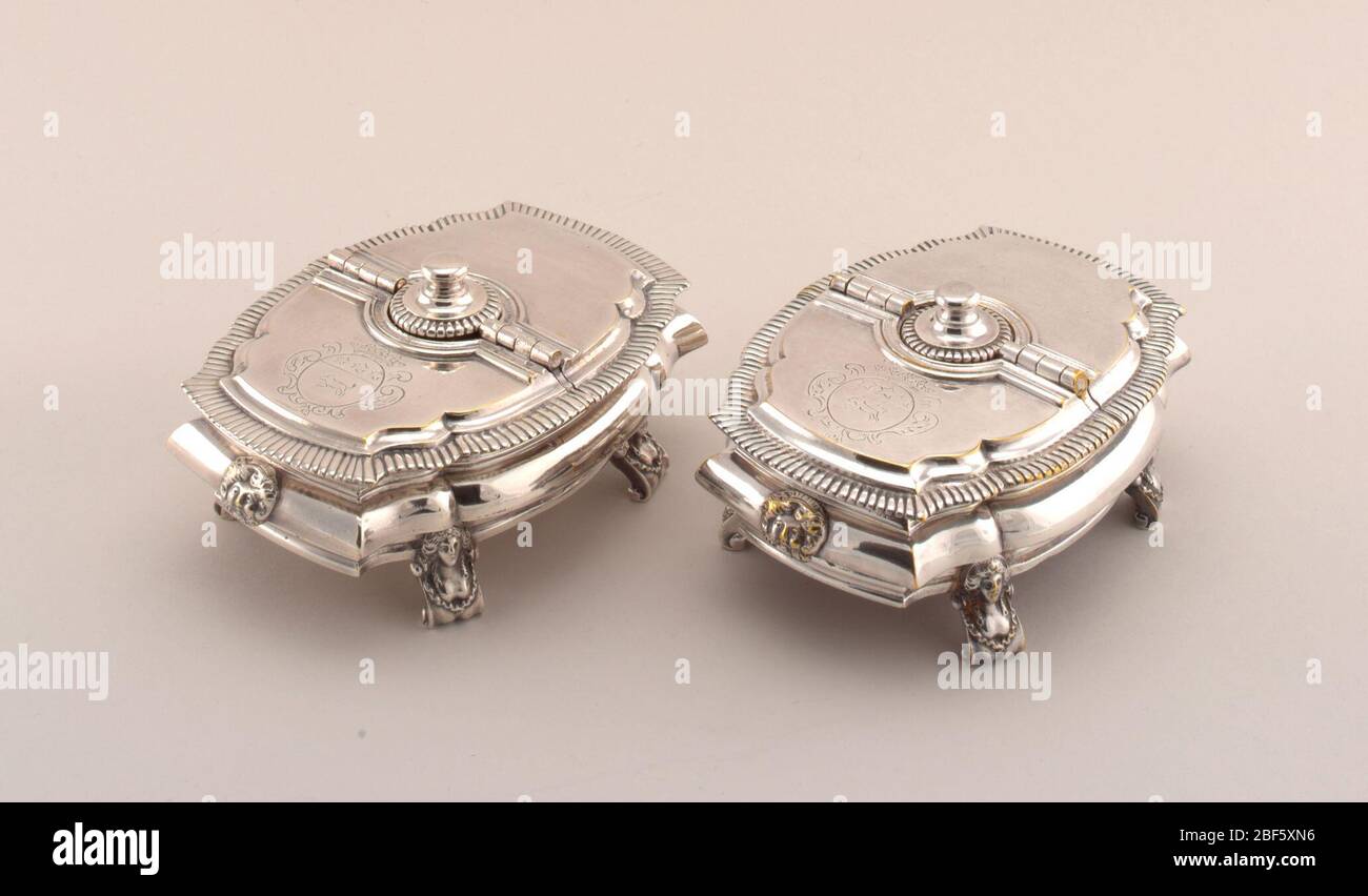 Cylindrical grater hi-res stock photography and images - Alamy