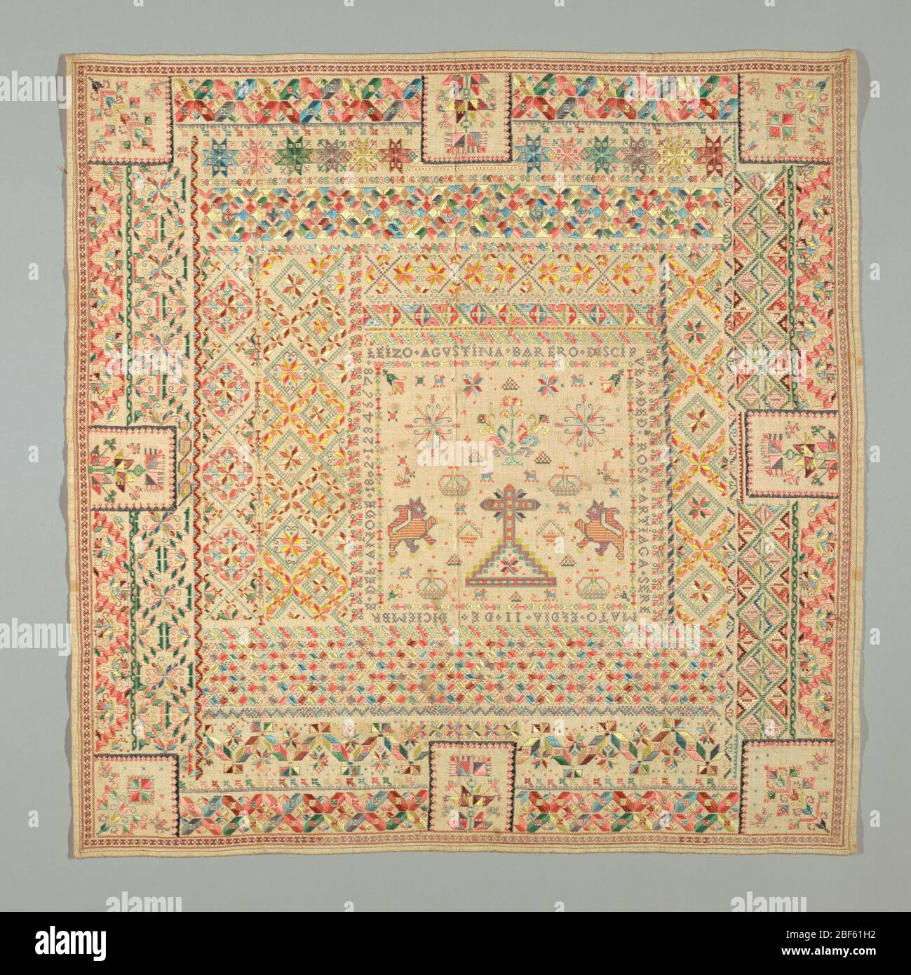 Concentric bands hi-res stock photography and images - Alamy