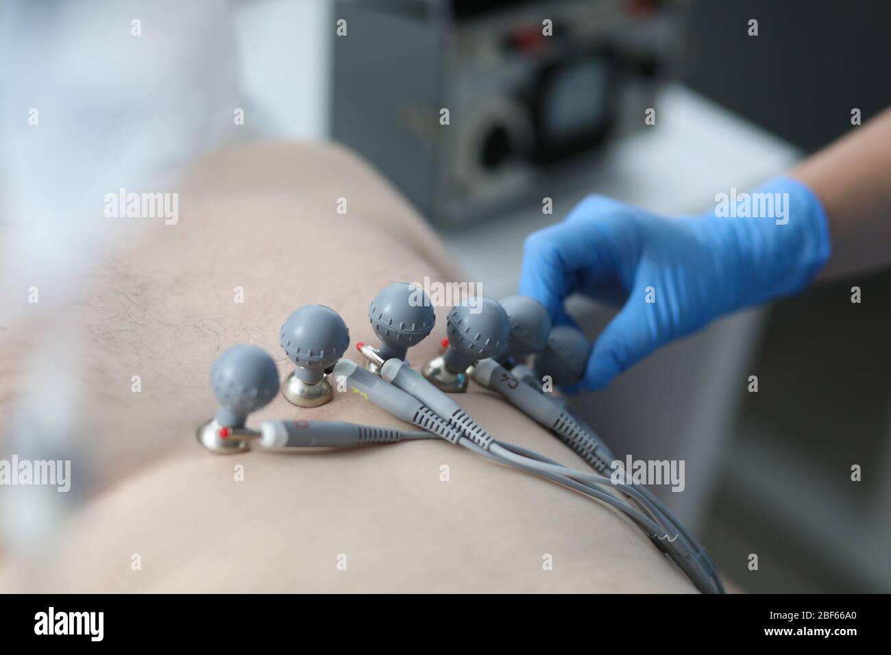 Electrocardiogram machine hi-res stock photography and images - Alamy