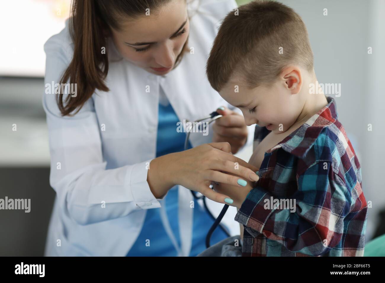 Child patient in hospital Stock Photo - Alamy