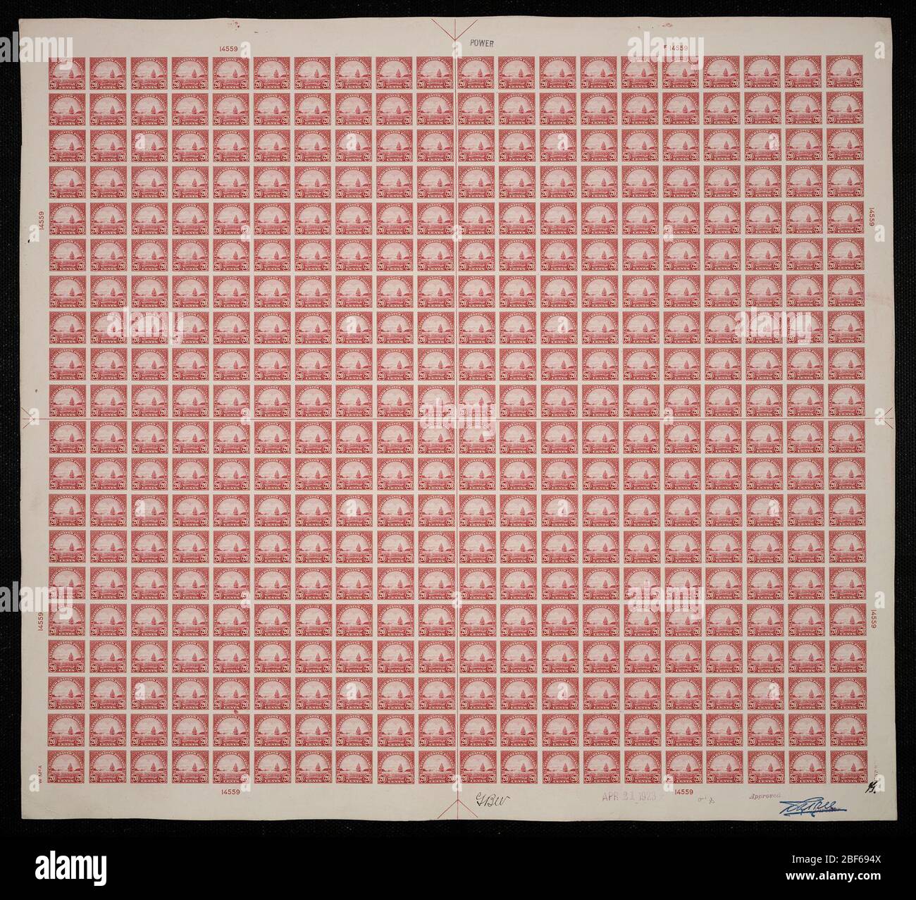 Bridge plate hi-res stock photography and images - Alamy