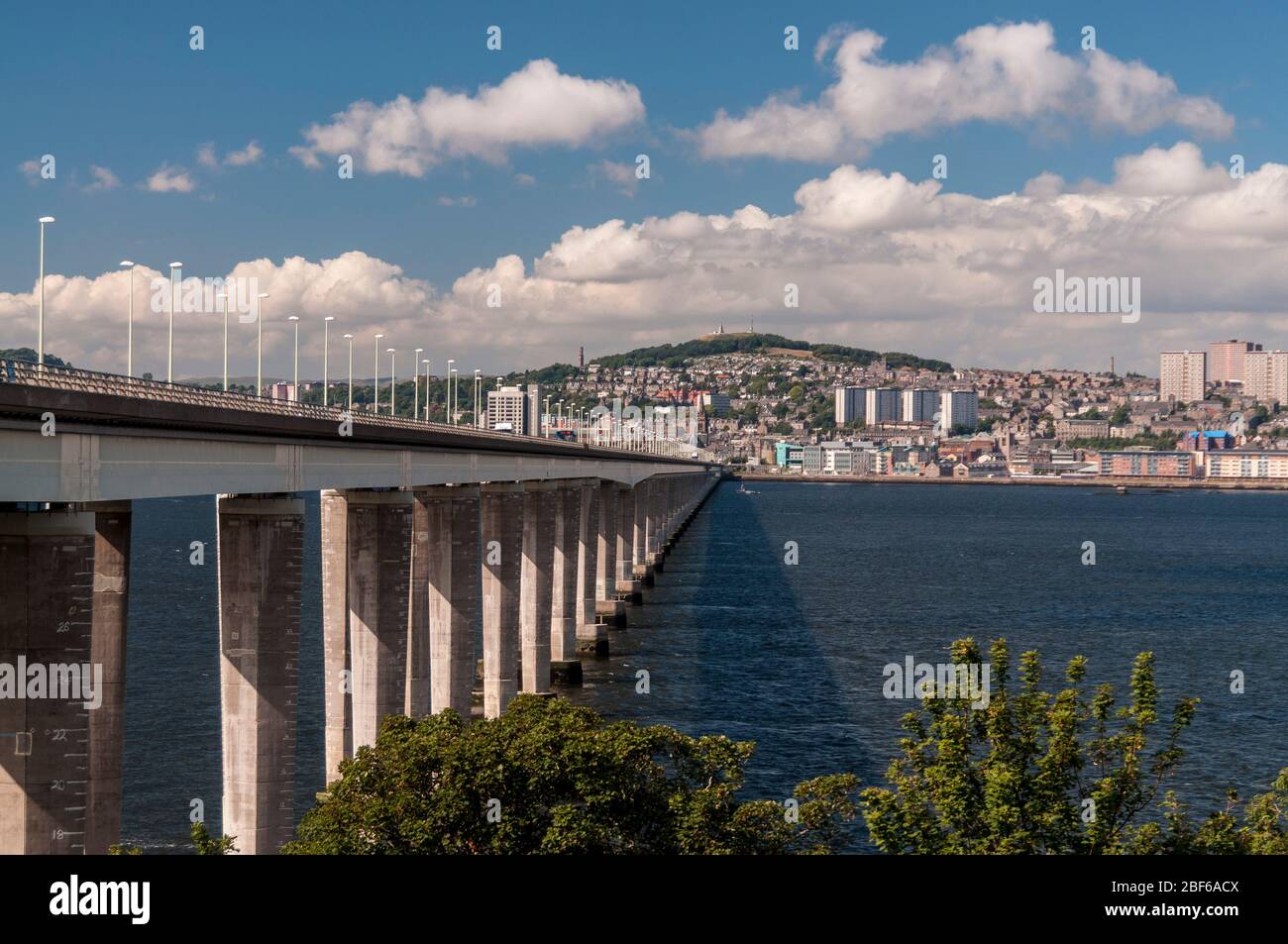 Tay Road Bridge, Dundee city, Tay Estuary Stock Photo - Alamy