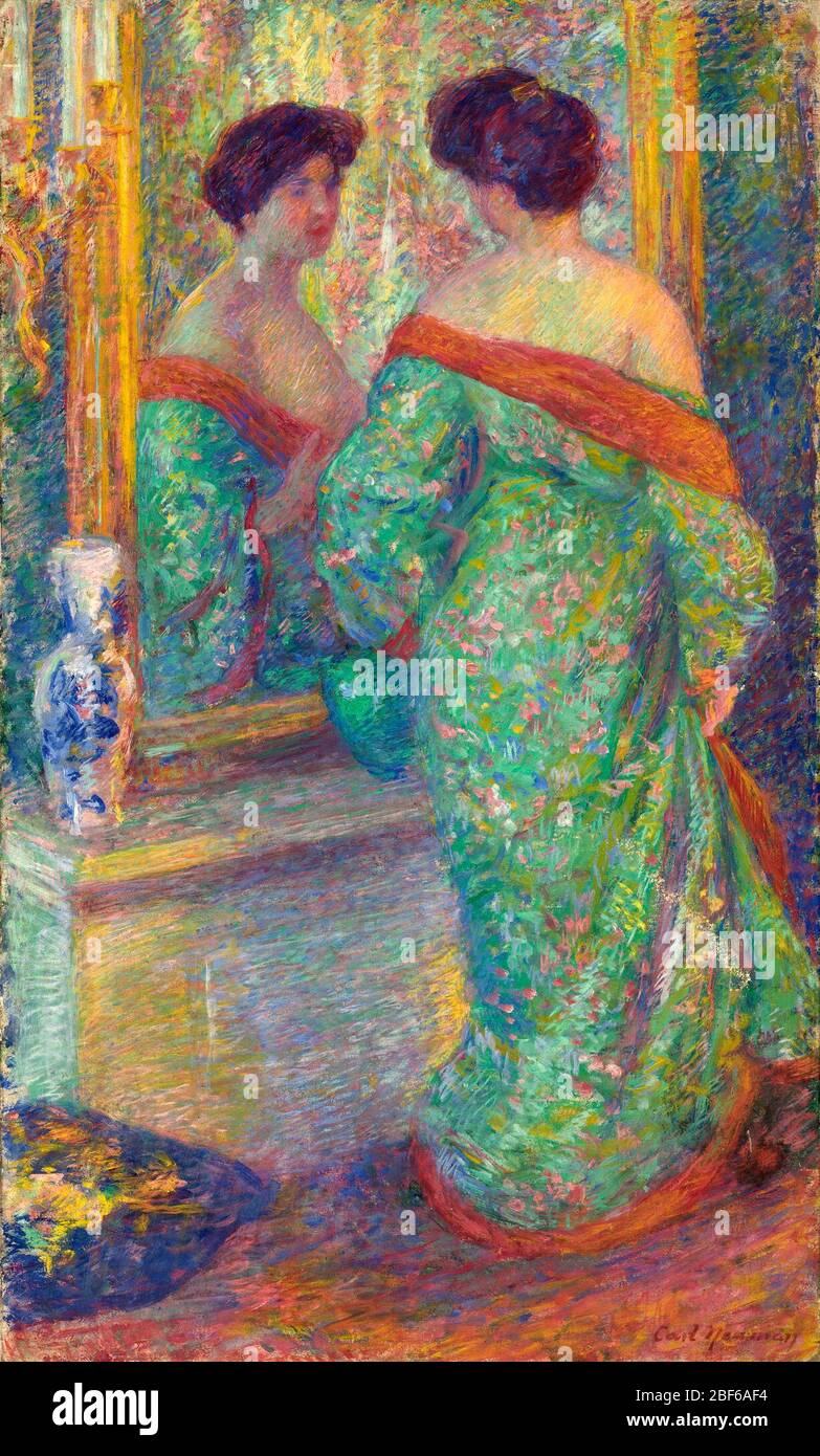 Artistic mirror hi-res stock photography and images - Alamy