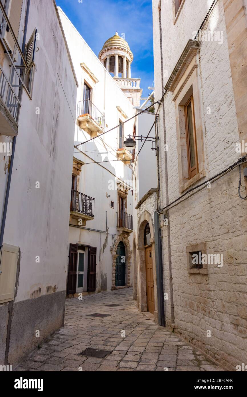 Alleyway. Noci. Puglia. Italy Stock Photo - Alamy