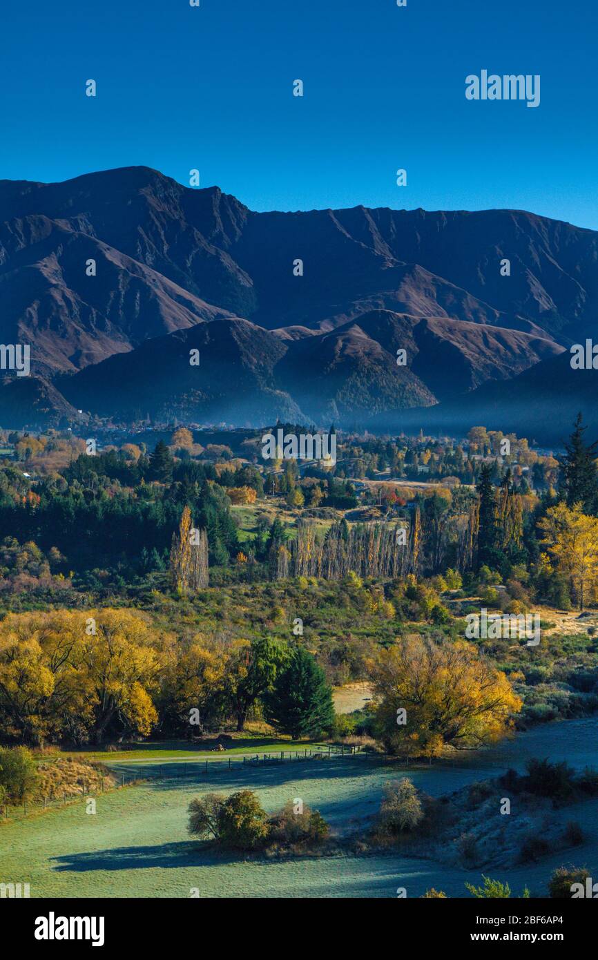 View from the top of the Cardrona ski area Stock Photo - Alamy