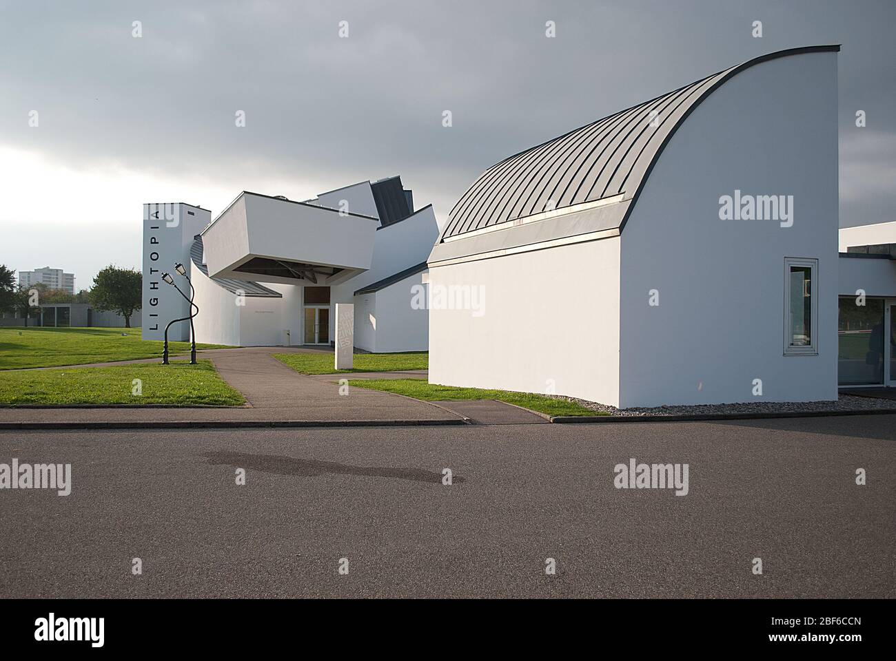 White Deconstructivist Architecture Vitra Design Museum Gallery Vitra ...
